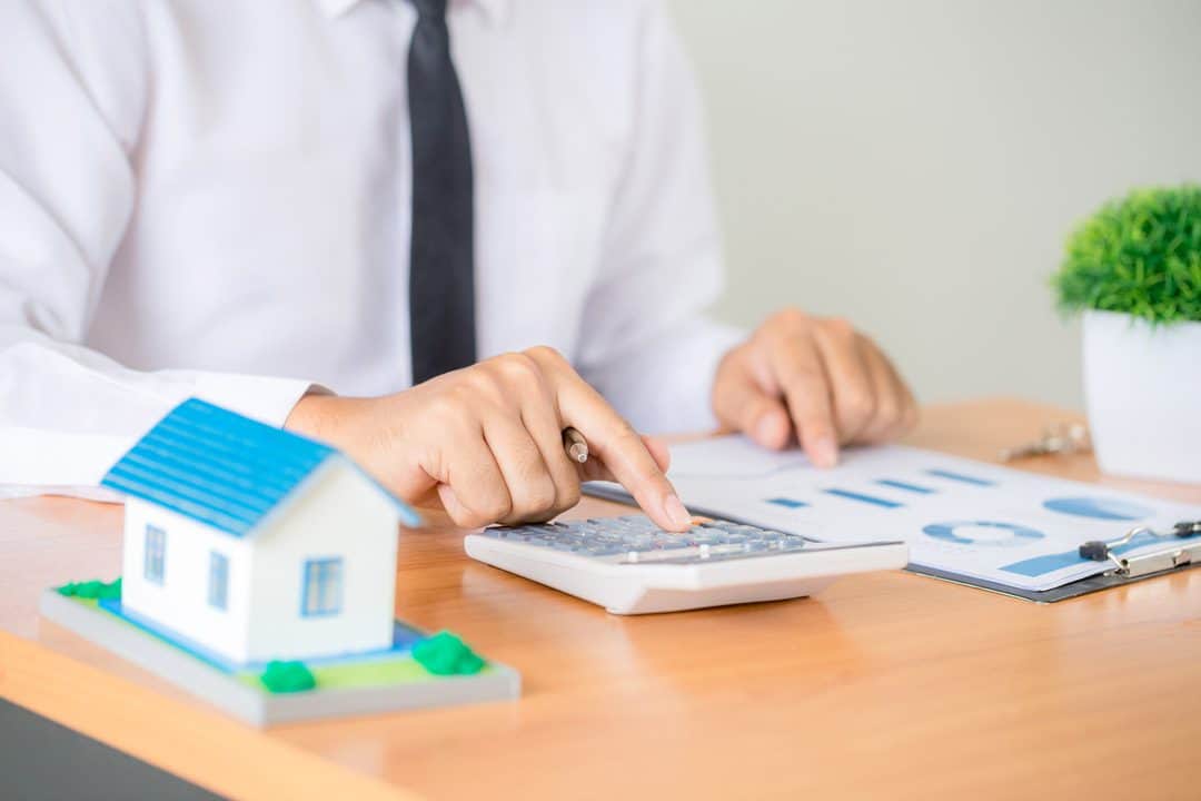 Property Management Staff: 5 Tips to Build your team - Zeevou
